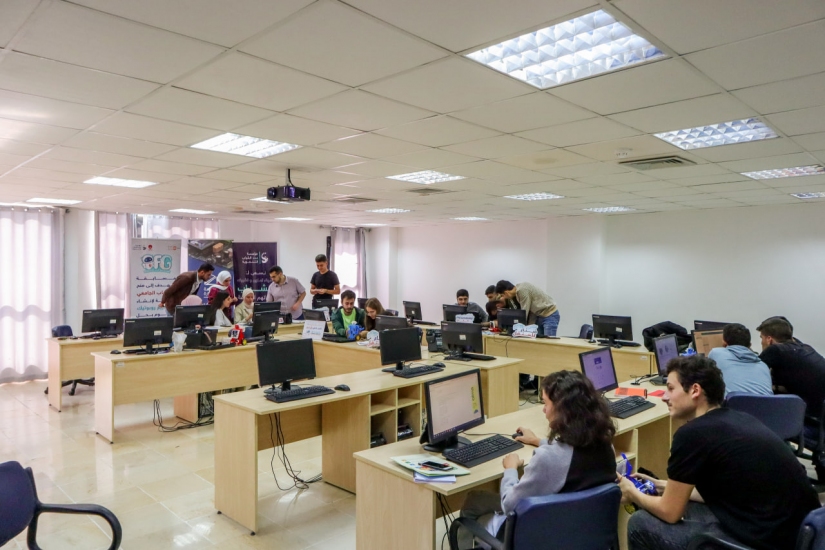 جامعة المنارة - Manara University