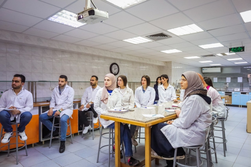 جامعة المنارة - Manara University